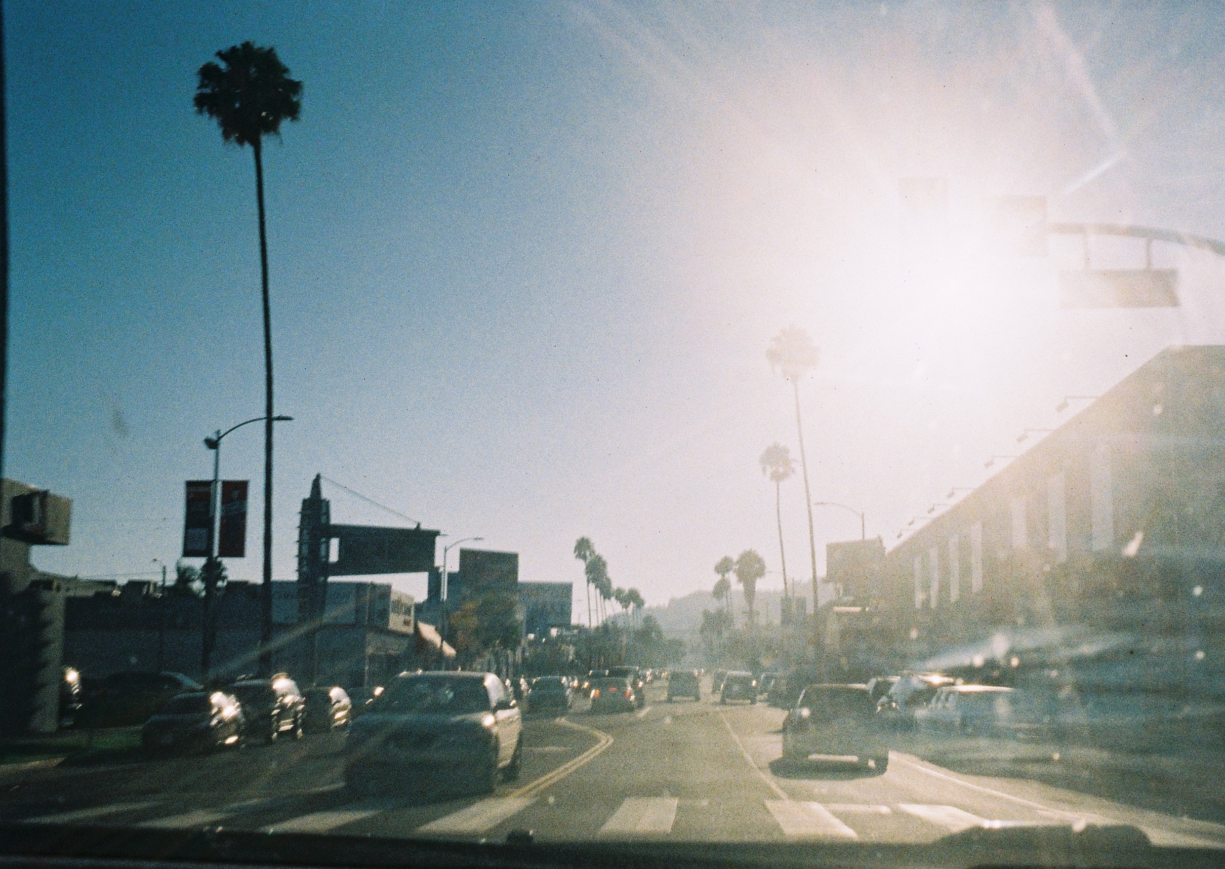 ADA HAMZA: WELCOME TO CALIFORNIA (fotografska razstava) – Kino Šiška